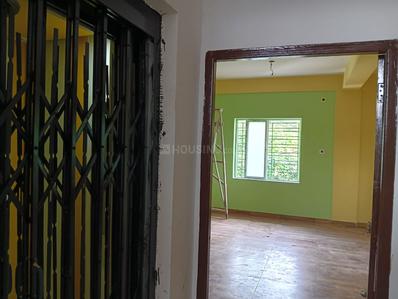 2 BHK Flat for rent in Prince Anwar Shah Connector, Kolkata - 900 Sqft ...