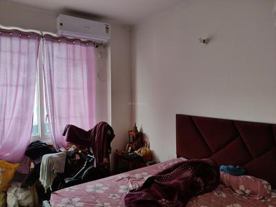 1 RK Flat for rent in Noida Extension, - 400 Sqft | Property ID ...