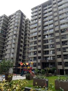 3 BHK 1400 Sqft Flat for sale at Dindoli, Surat | Property ID - 10921357