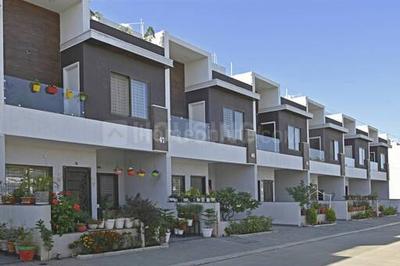 1 BHK 650 Sqft Independent House for sale at Rau, AB Bypass Road ...